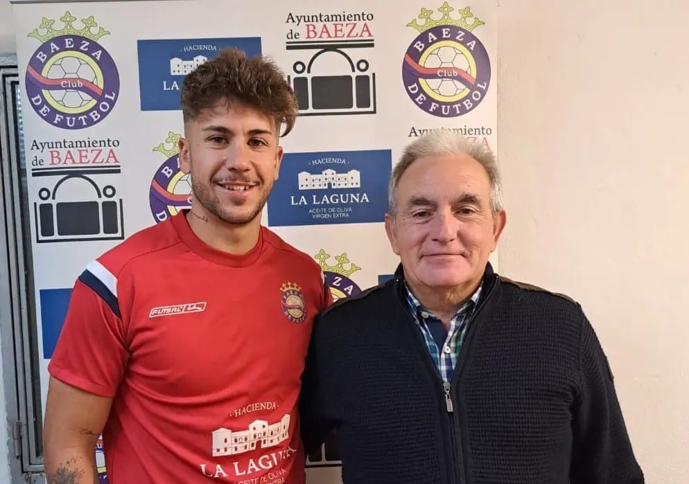Chesco deja Vilches para regresar al Baeza CF - Albero y Mikasa