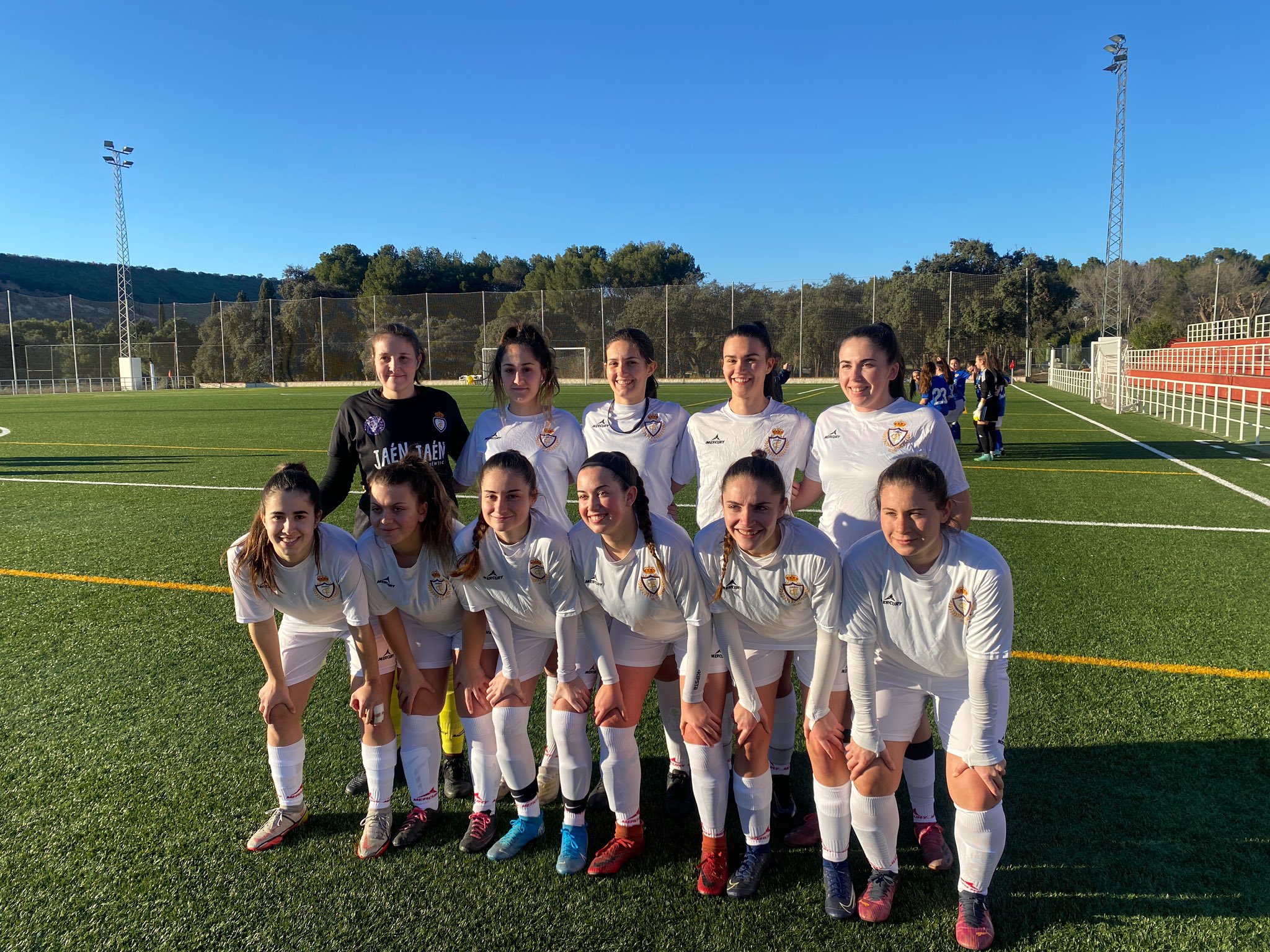 El Real Jaén se mete en la lucha por el título de Segunda Andaluza Jaén Femenina - Albero y Mikasa