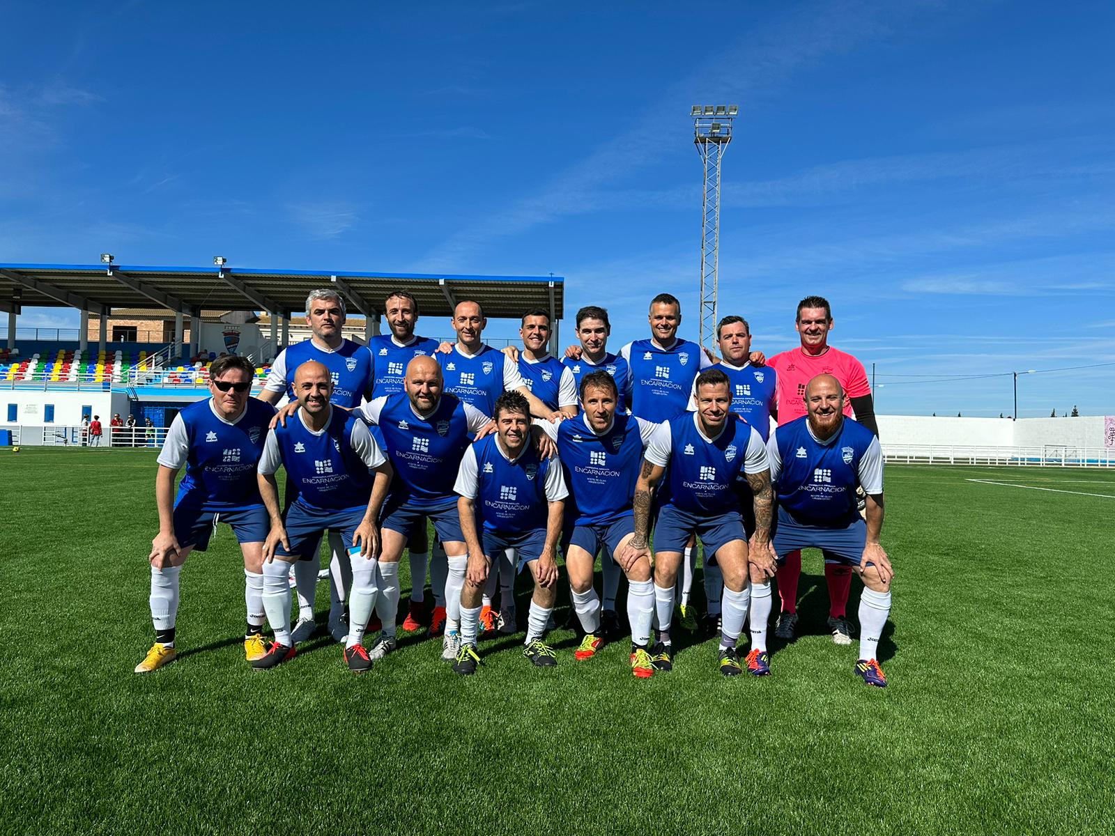 El CD Tugia Juego Limpio se estrena con victoria en el Mundialito de Leyendas - Albero y Mikasa