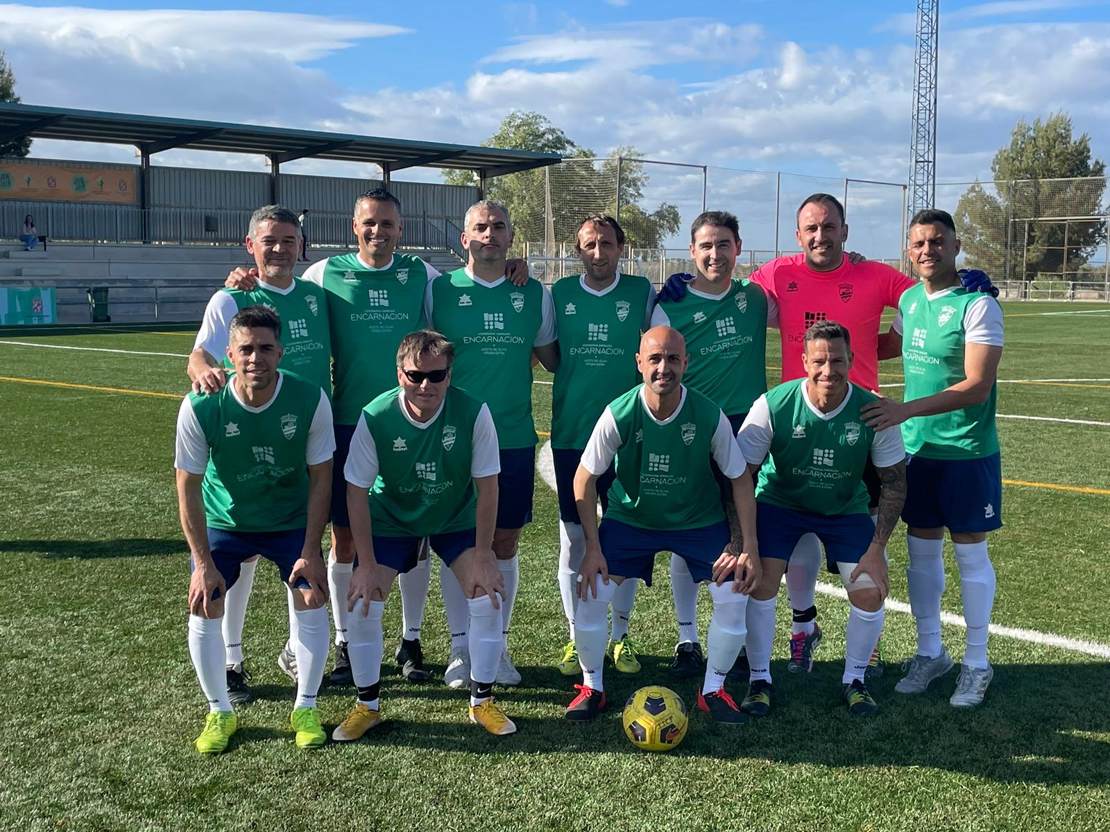 El Tugia Juego Limpio repite manita ante el Inter Jaén en el Mundialito de Leyendas - Albero y ...
