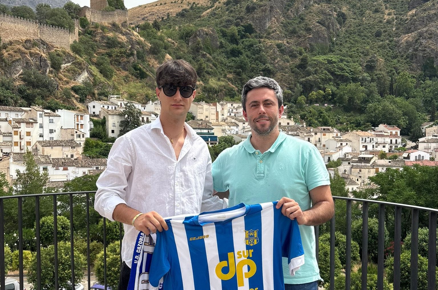 Andrés Marín llega a la UD Cazorla; Carlos Rojas renueva - Albero y Mikasa